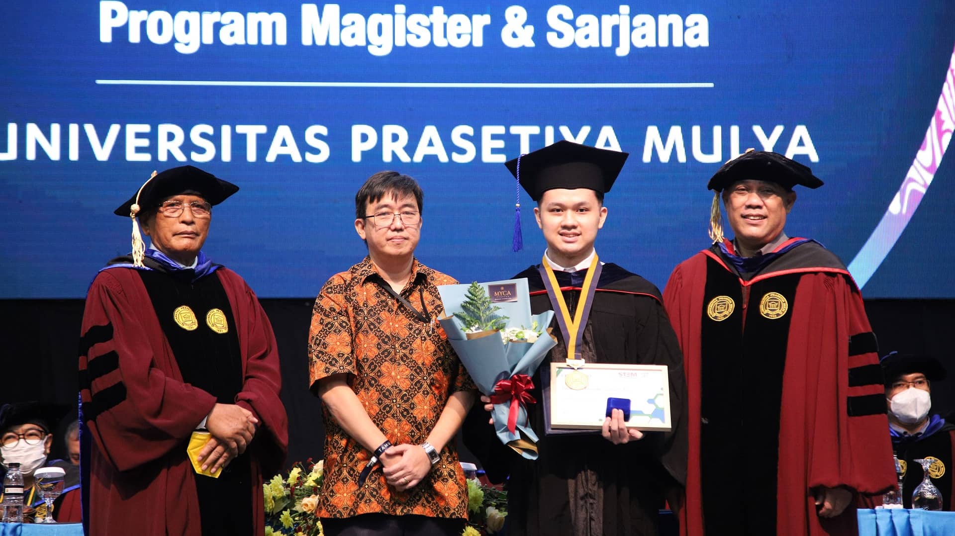 Wisuda 2022: Menata Ulang Demi Masa Depan yang Lebih Baik