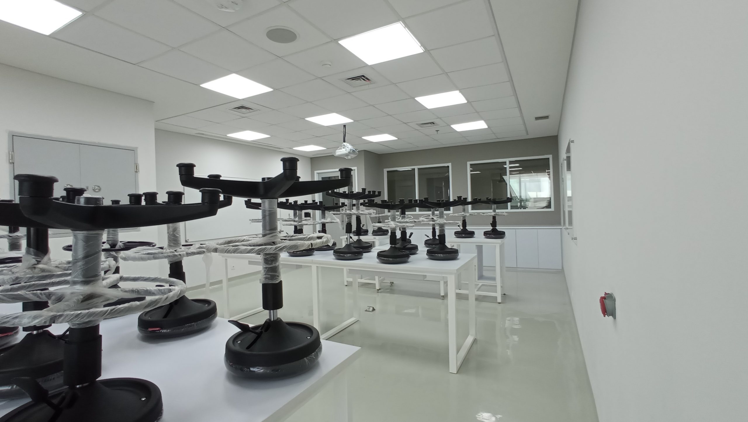 Fluids Lab - Universitas Prasetiya Mulya